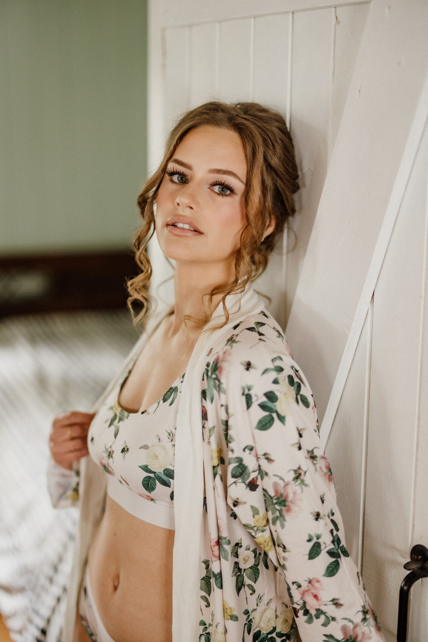 S | Cottage Core Boudoir Session in Niagara | Afterglow